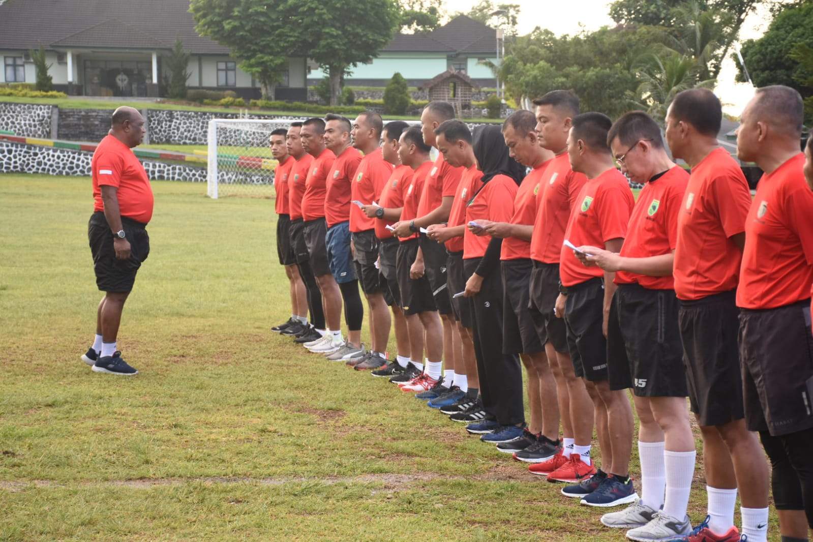 Kasdam Kasuari Minta Cek Kebersihan Gudang Senjata dan Amunisi - Link Papua