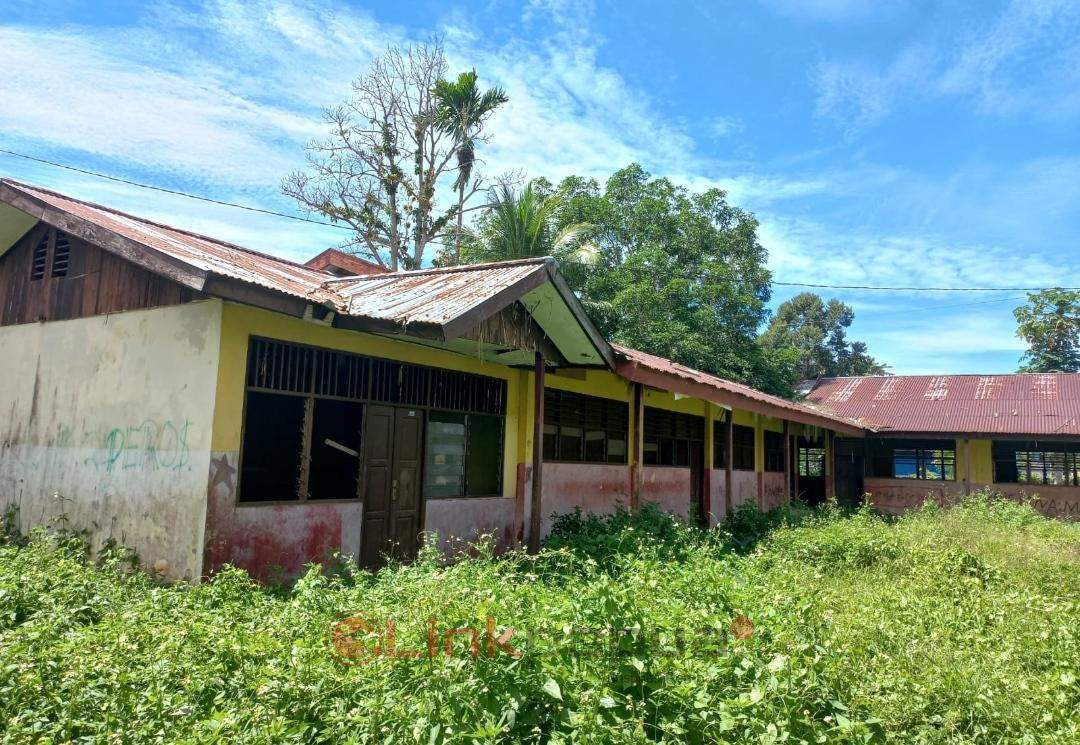 Pemkab Manokwari dan DPRD Sepakat Bangun Gedung Baru SD Sugumei - Link ...
