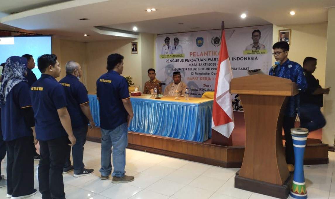Pengurus PWI Teluk Bintuni 2022-2025 Resmi Dilantik - Link Papua